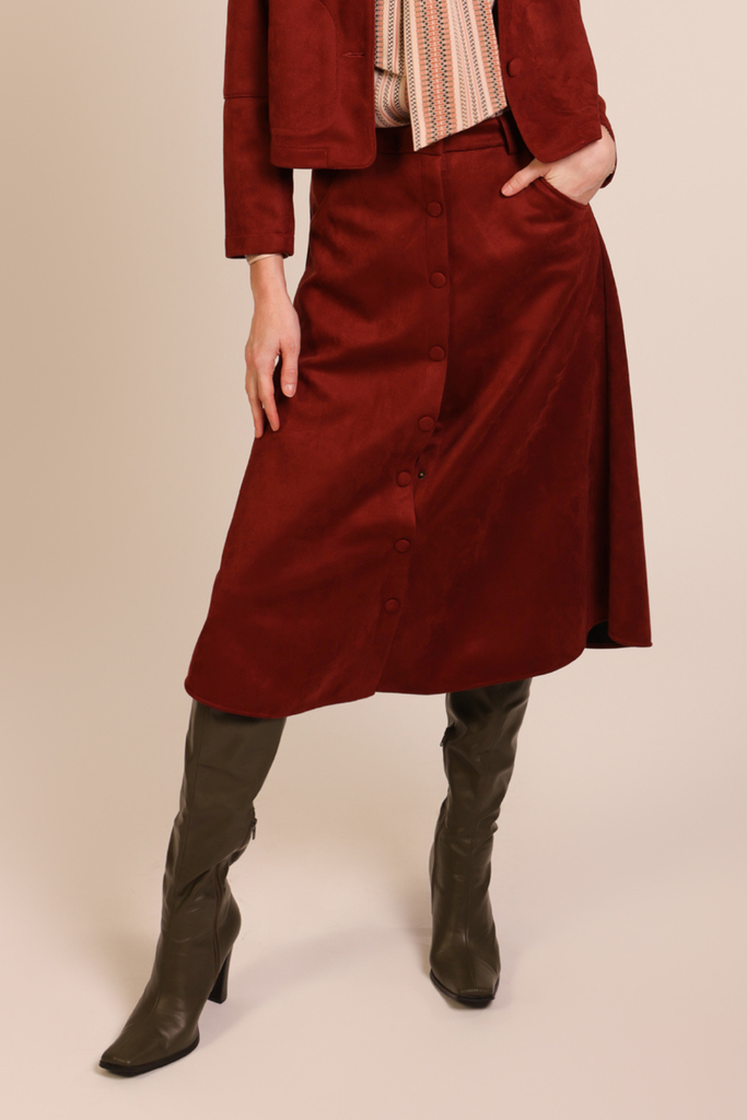 Little Lies McGraw Skirt in Wine | Traffic People